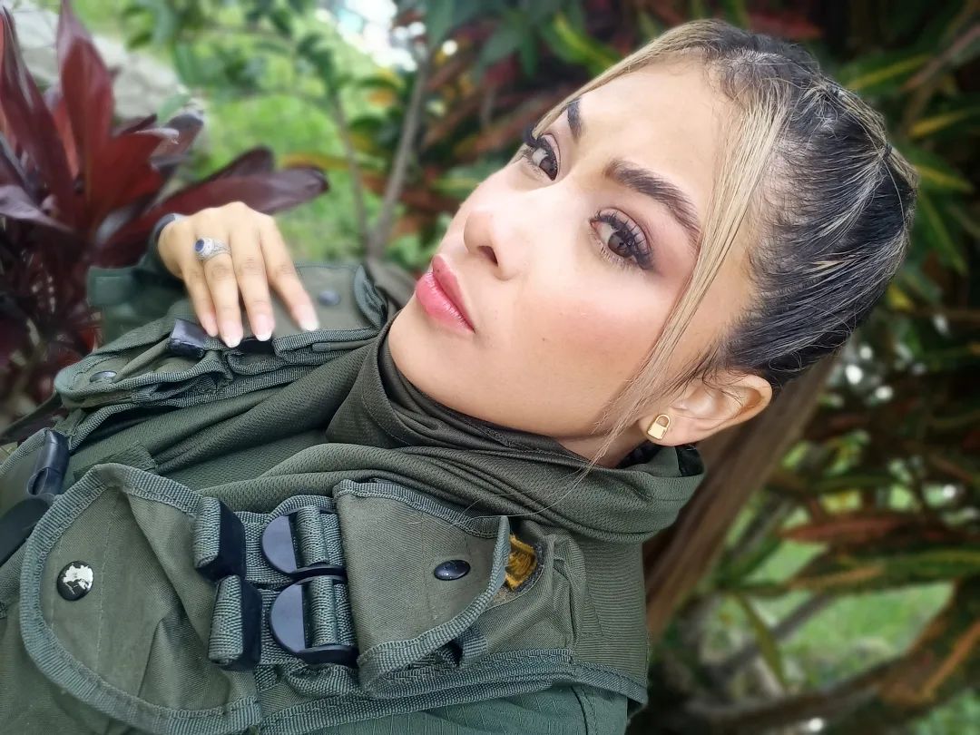 Una flor en el ejército