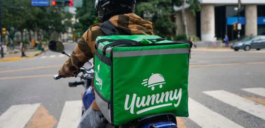 Hay más de 300 mil motorizados incorporados en el sector delivery en el ...