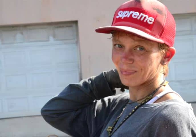 La triste situación de la ex modelo Loni Willison: Es adicta al crack y ...