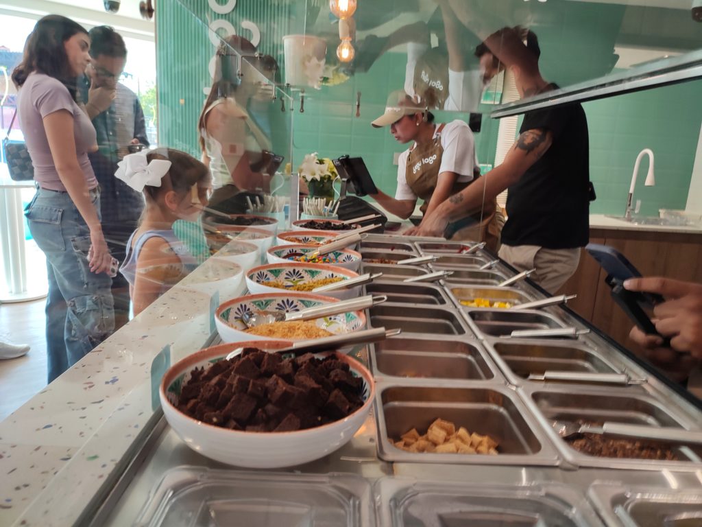 Yogu Lago, trae las delicias del yogurt helado griego a Maracaibo